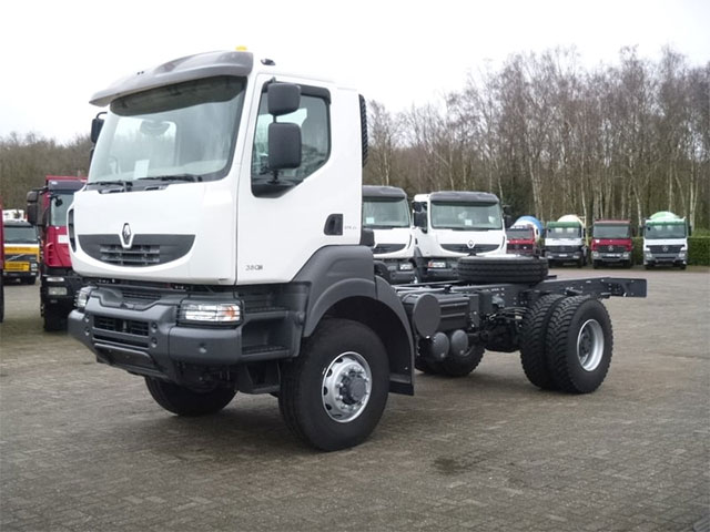 Полноприводные грузовики Renault пополнили автопарк украинской армии (фото) - DPChas